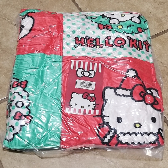 Sanrio | Holiday | Sanrio Santa Hello Kitty Holiday 5 X 70 Inch Silk ...